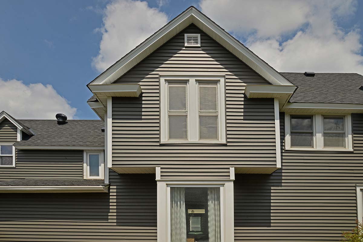 Lindsay | Vinyl Replacement Windows