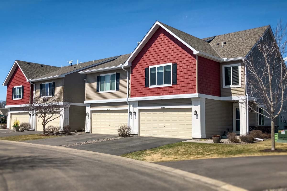 Multi Family Siding | Townhome, Condos, Apartments Siding Contractor